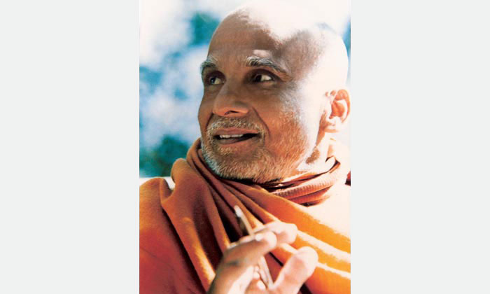 Photos of Swami Krishnananda taken between 1973 and 1982 - Part 1