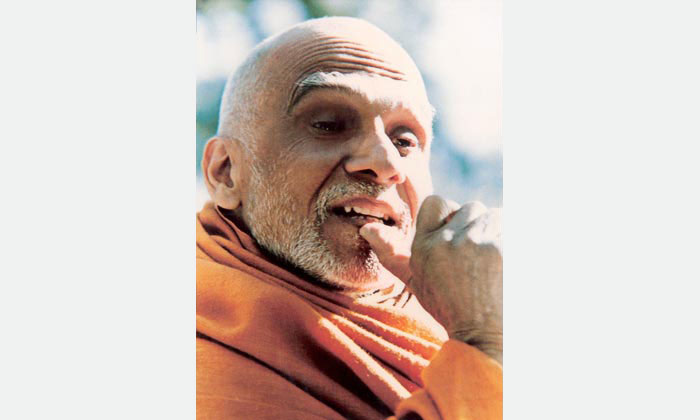 Photos of Swami Krishnananda taken between 1973 and 1982 - Part 1